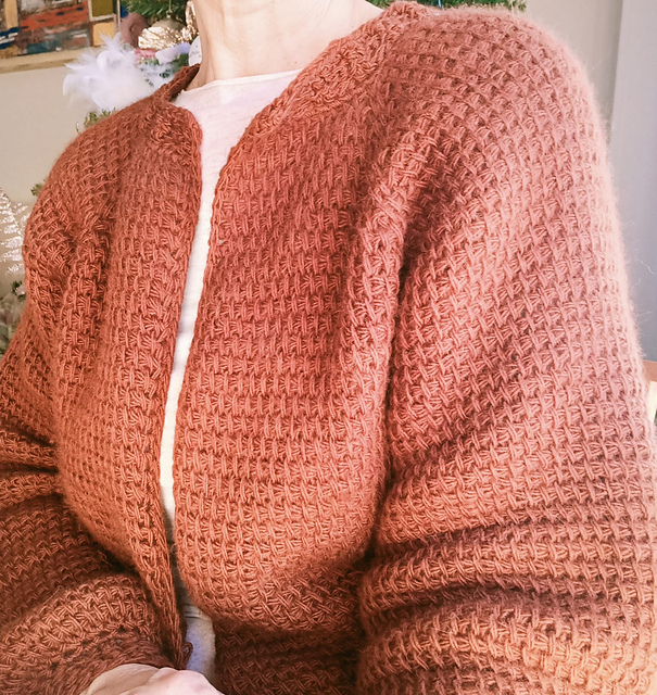 Ravelry: Cardigan Claudia pattern by Cri_ykc