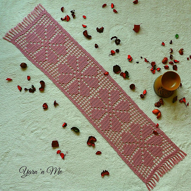 Ravelry: Flower Garden Table runner pattern by Raji Ashok