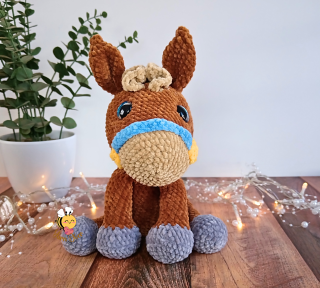 Ravelry: amigurumi horse Apollo pattern by Yarn over with Natasha Smuts