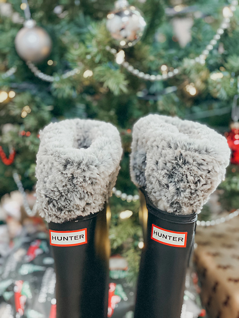 Ravelry: Arctic Ridge Legwarmers pattern by Michelle Prester