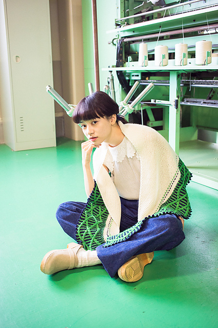 Ravelry: Kujaku Shawl pattern by Justyna Lorkowska