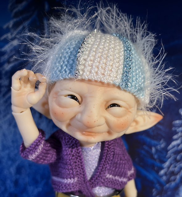 Ravelry: Short Row Doll Hat pattern by Vicki Monthei