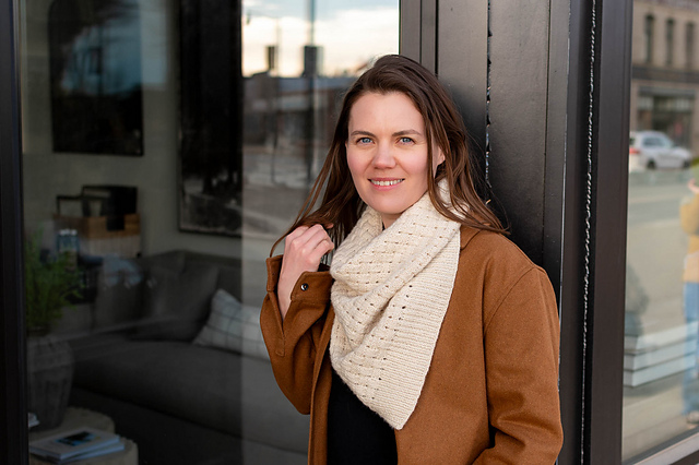 Ravelry: Coracle cowl pattern by Ysolda Teague