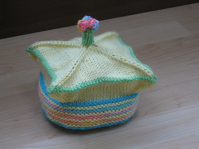 Ravelry: Four-Point Beret pattern by Debby Ware Knitwares