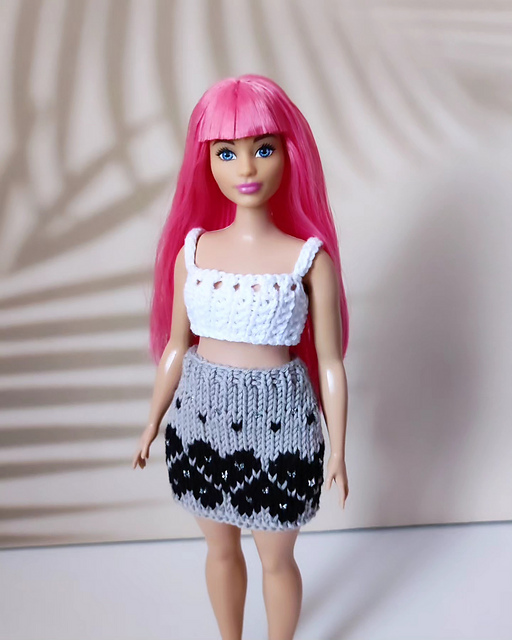 Ravelry: Hearts skirt and top for Barbie Curvy pattern by Elena Canon