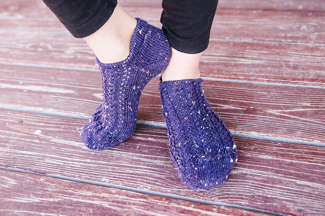 Ravelry: Sorek Socks pattern by Amanda Morse