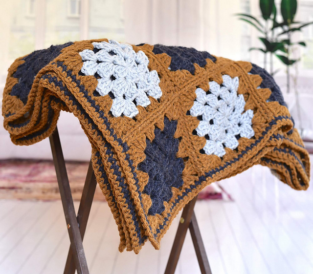 Ravelry: The Rusty Cottage Hue And Me Granny Square Blanket pattern by ...