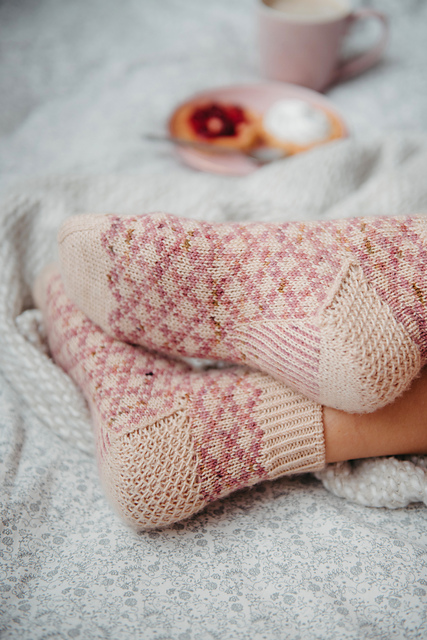 Ravelry: Rhubarb and Custard Socks pattern by Zanete Knits