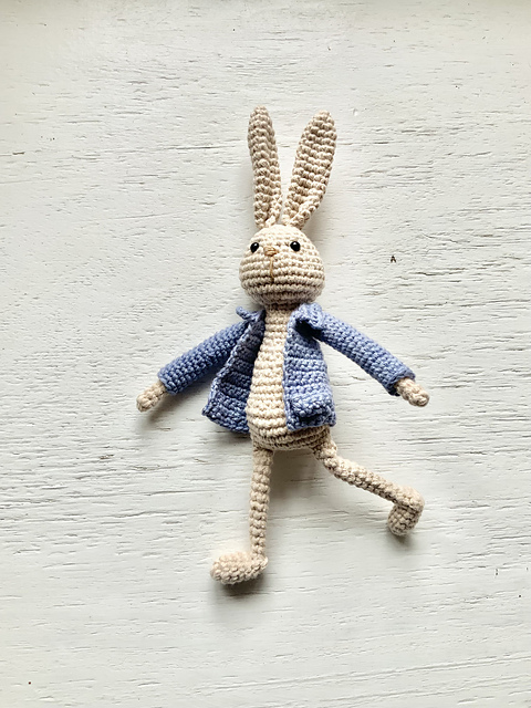 Ravelry: Peter Rabbit Reading Buddy pattern by 3 Stitches Crafts