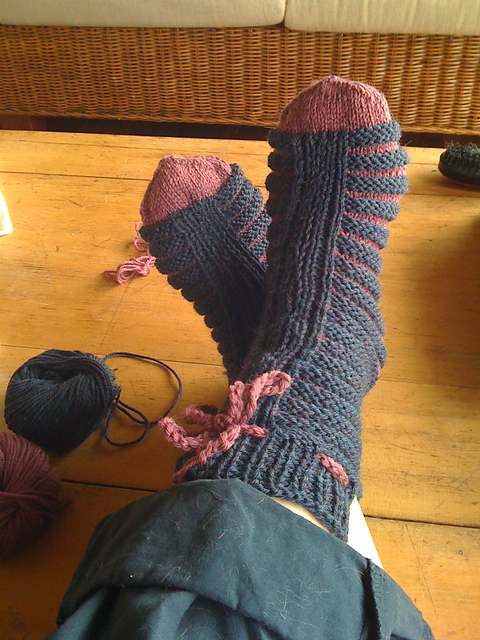 Ravelry: Bed Socks pattern by Jo Sharp