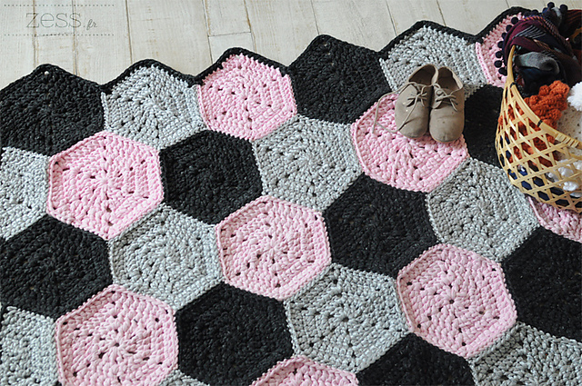 Ravelry: Tapis / Rug Hexagone pattern by Zess Crochet