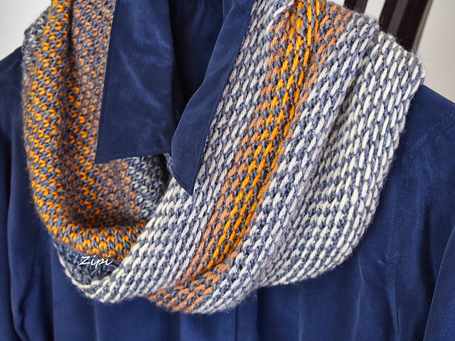 Ravelry: MoNo pattern by Julia Zipi