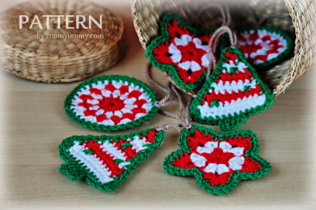 Ravelry: Crochet Christmas Ornaments pattern by zoom yummy