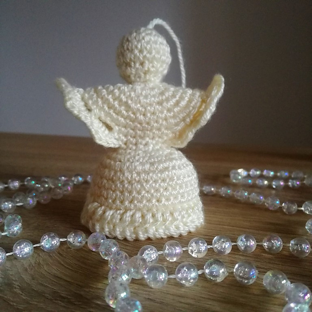 Ravelry: Christmas angel pattern by Zsuzsa Kovács