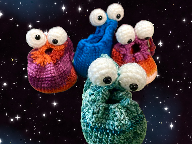 Ravelry: Alien Dice Bag pattern by Zuleyka Guzman