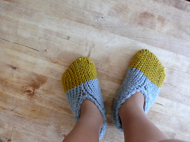 Ravelry: Easy, Cozy Colour Block Slippers pattern by 12 Little Things