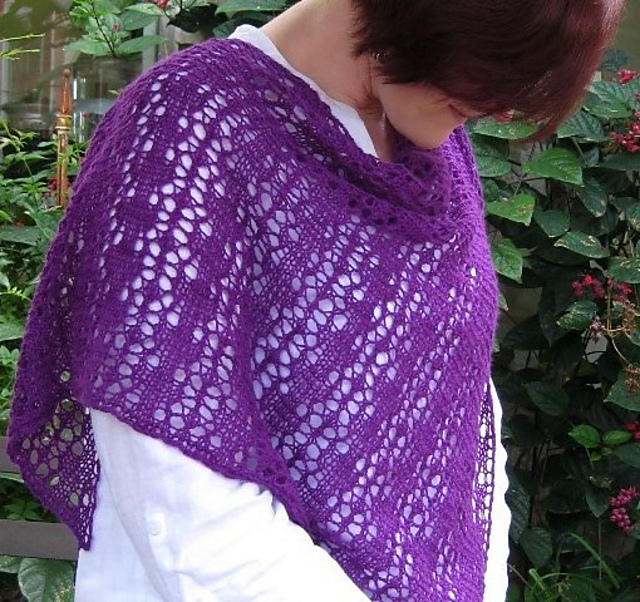 Ravelry: Cercis pattern by Susanna IC